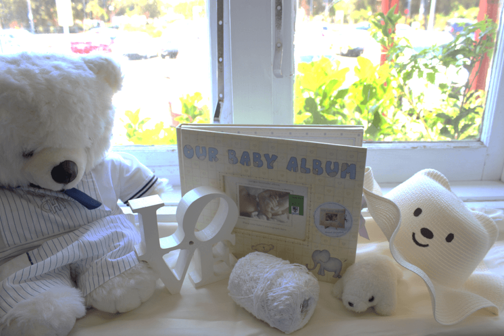 Op shop Display - Forster-Tuncurry Anglican Church
